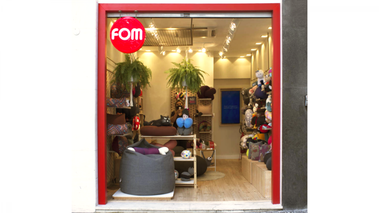 FOM Loja FOM - Kube Arquitetura